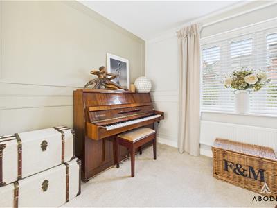 Lower Pingle Road, Ashbourne, Derbyshire £445,000